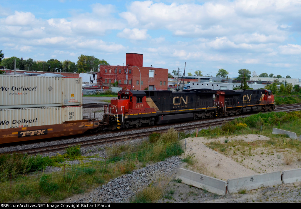 CN 2127
